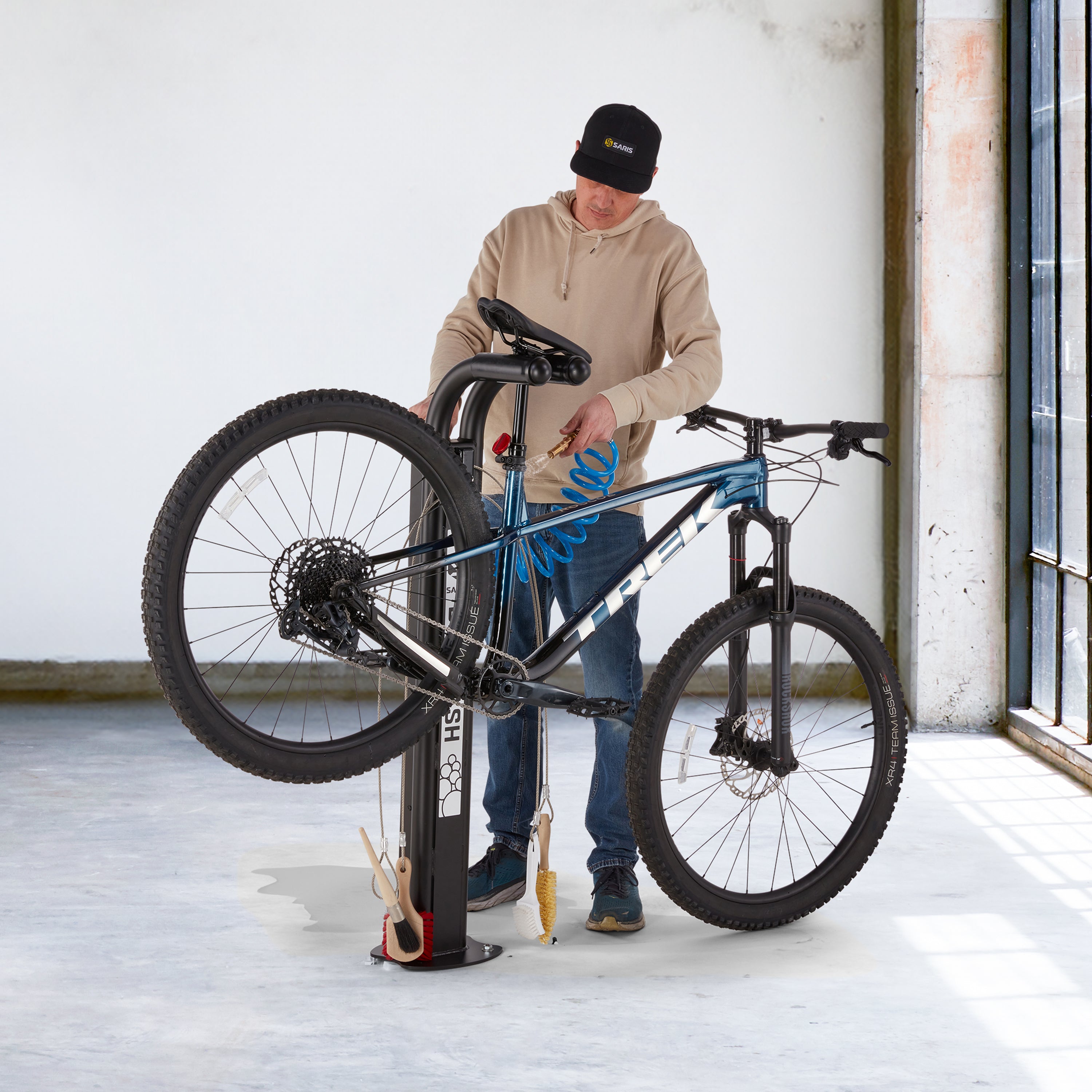 Why Urban Bike Hubs Need a Public Bike Wash Station – Saris Infrastructure