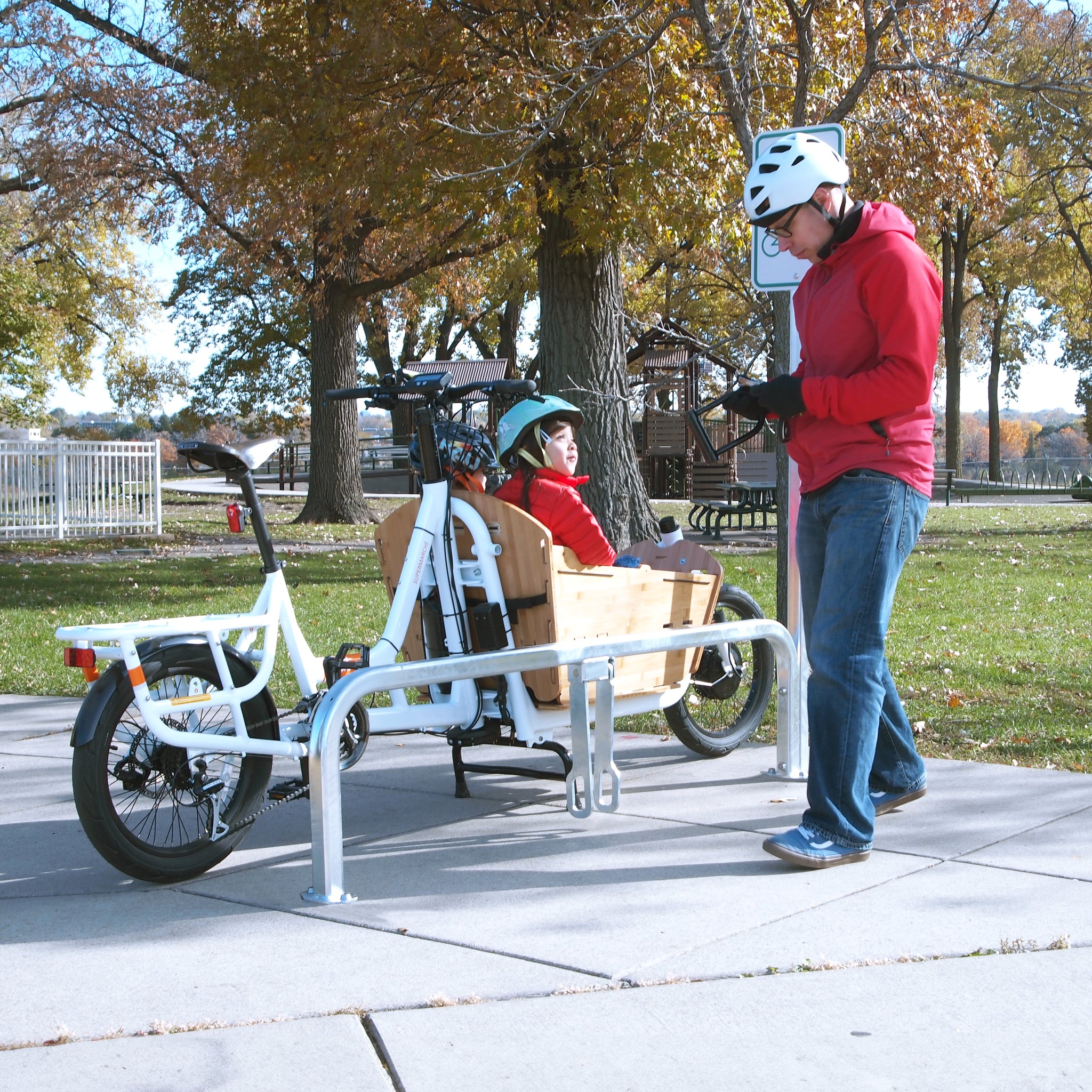 Saris Infrastructure Cargo Bike Dock: Cargo Bike Parking
